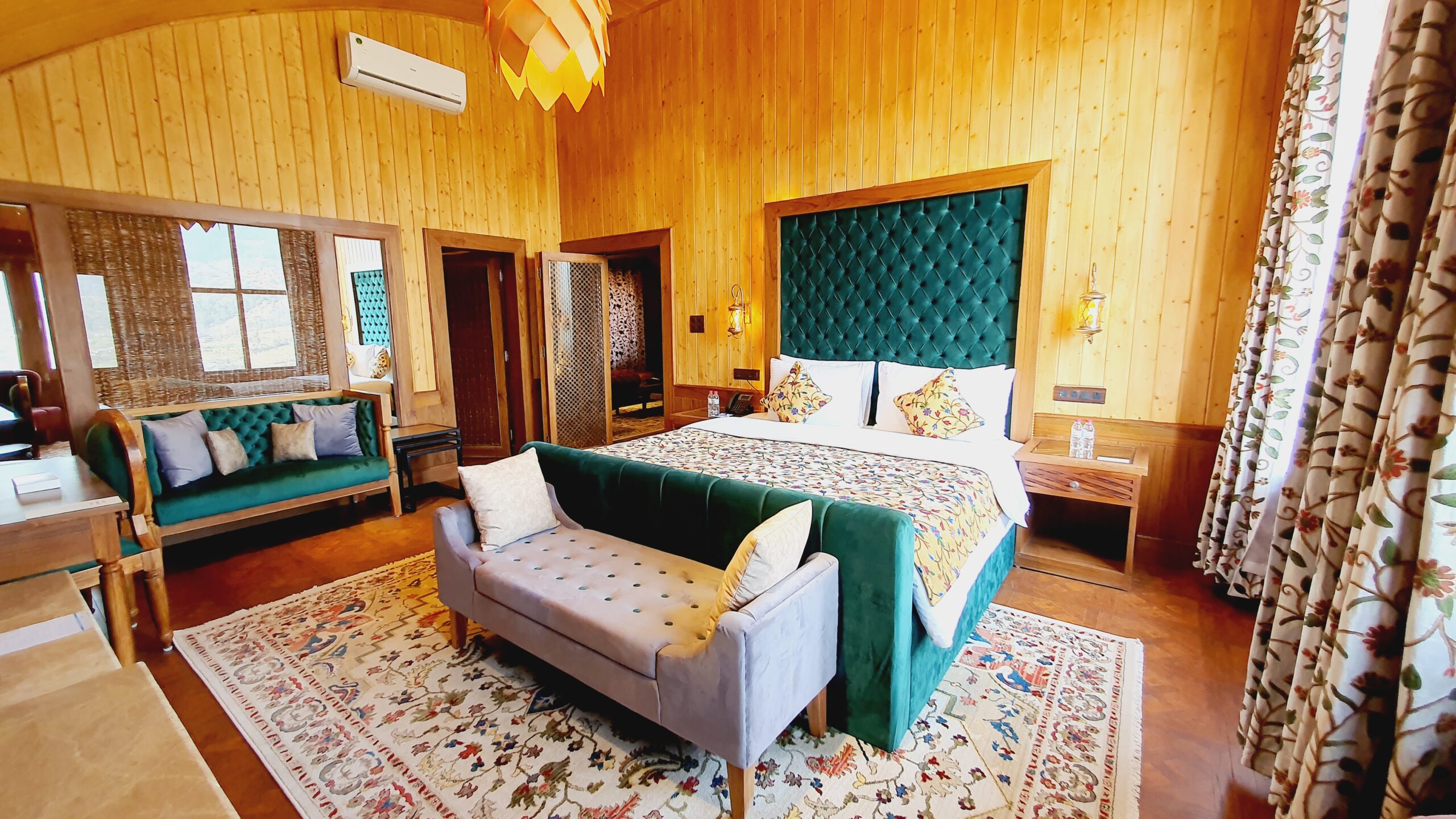 New Gondola View Premium Rooms and Suites - Skyview by Empyrean – One ...